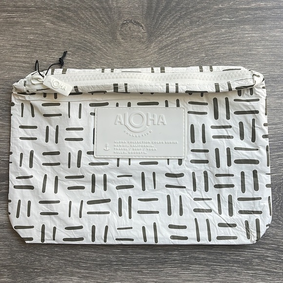 ALOHA Collection | Bags | Aloha Collection Small Pouch Rattan Jungle ...